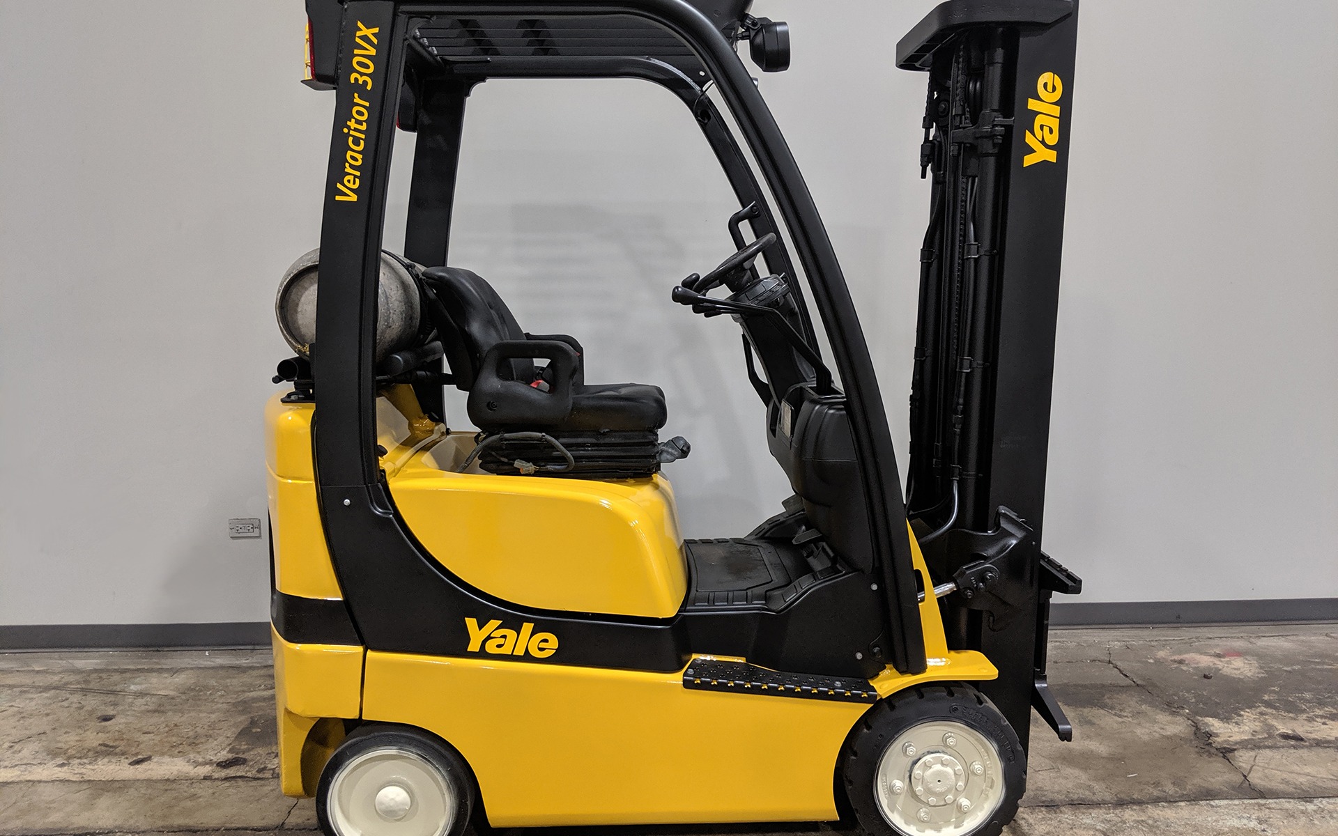 2011 YALE GLC030VX Stock # 6108 for sale near Cary, IL | IL YALE Dealer