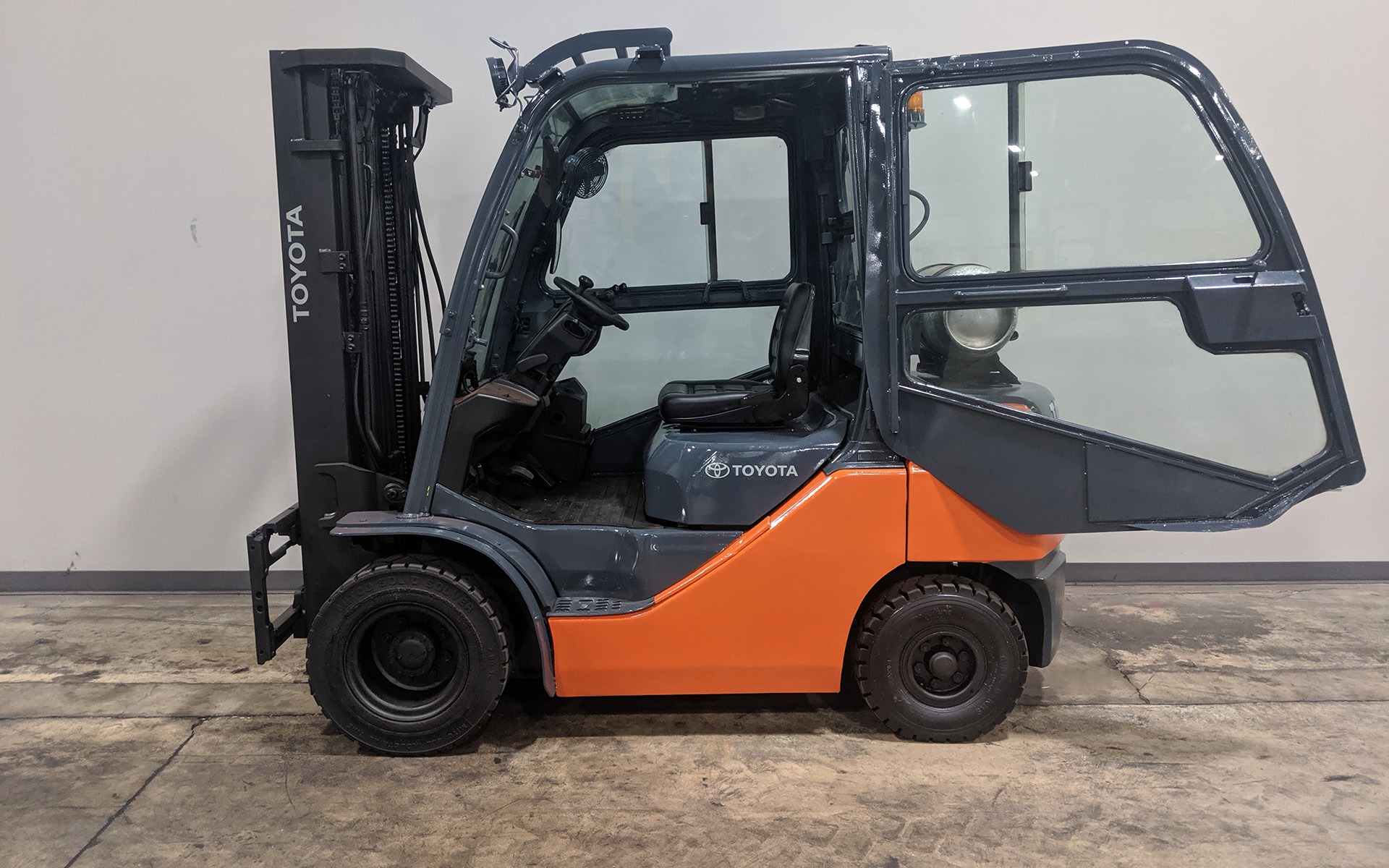 2013 TOYOTA 8FGU25 Stock # 6357 for sale near Cary, IL | IL TOYOTA Dealer