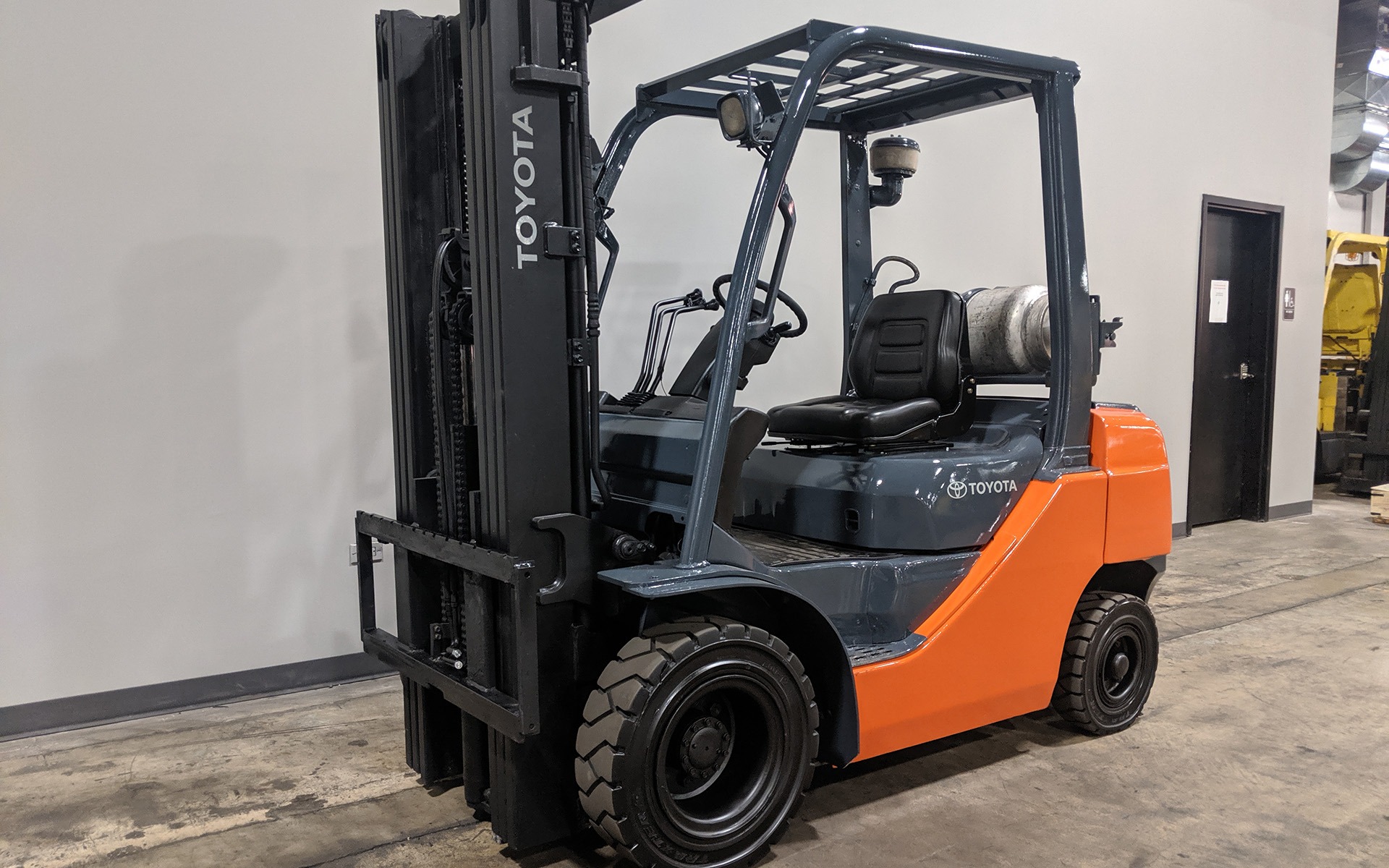 2014 TOYOTA 8FGU25 Stock # 6515 for sale near Cary, IL | IL TOYOTA Dealer