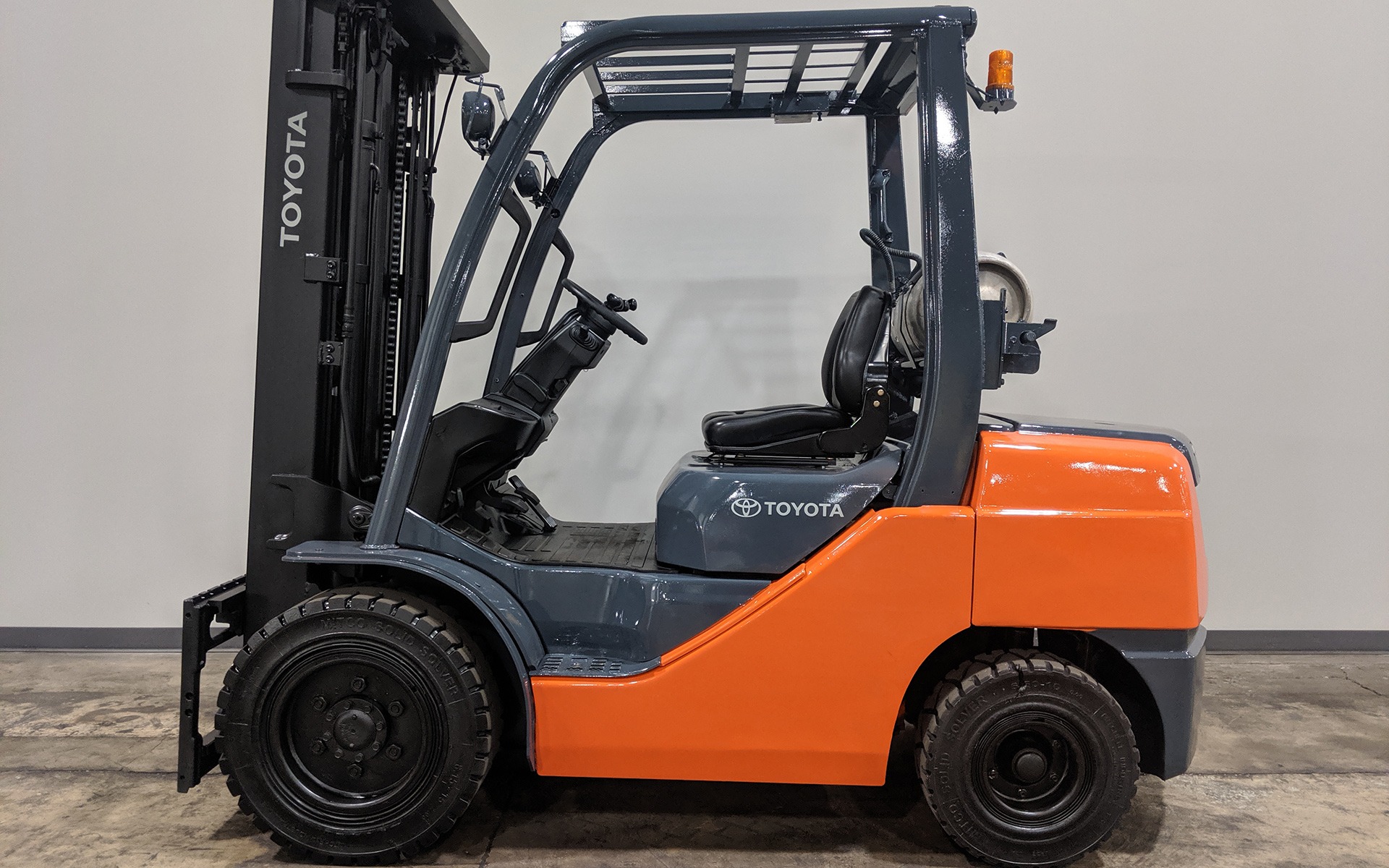 2012 TOYOTA 8FGU32 Stock # 6585 for sale near Cary, IL | IL TOYOTA Dealer