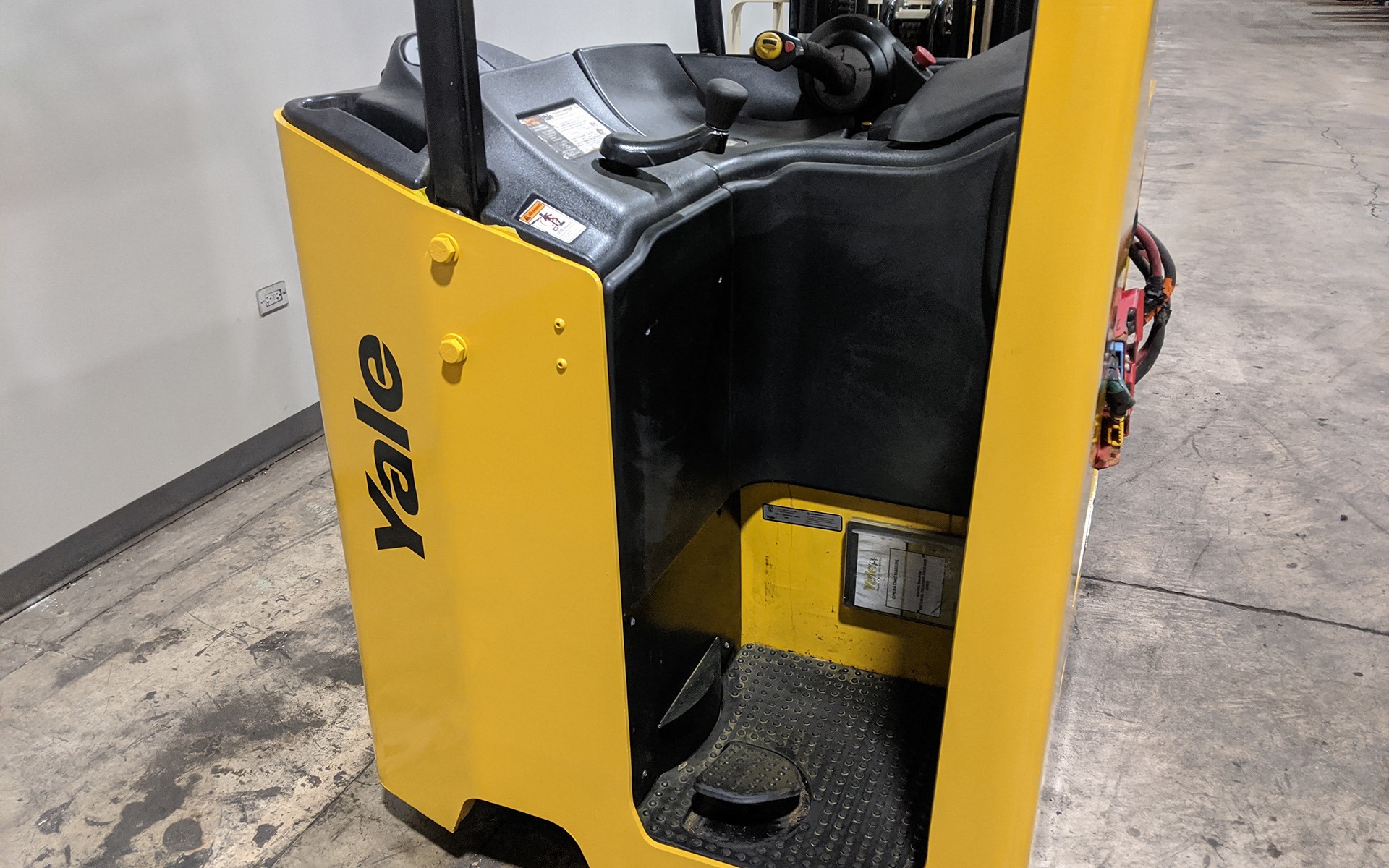 2016 YALE ESC040 Stock # 7816 for sale near Cary, IL | IL YALE Dealer