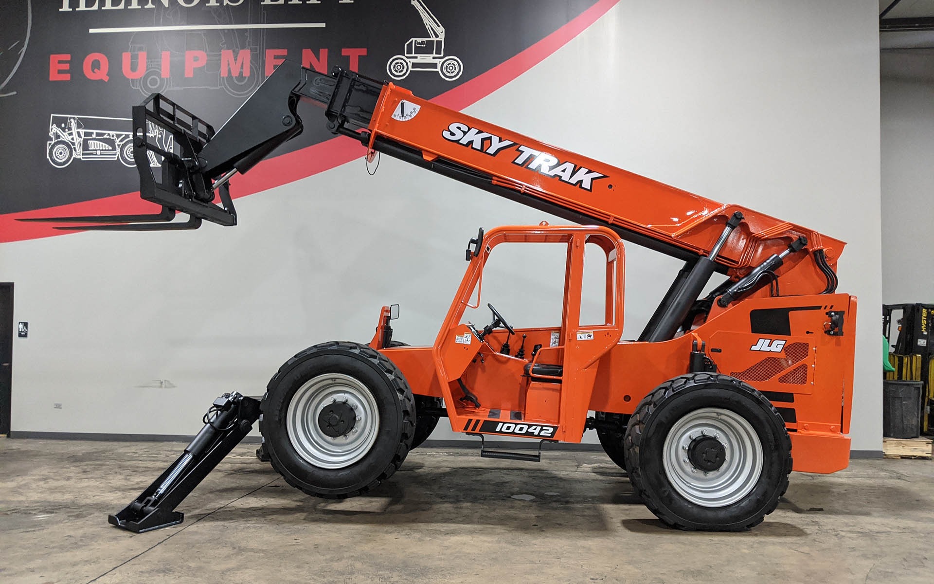 2014 SKYTRAK 10042 Stock # 7942 for sale near Cary, IL | IL SKYTRAK Dealer