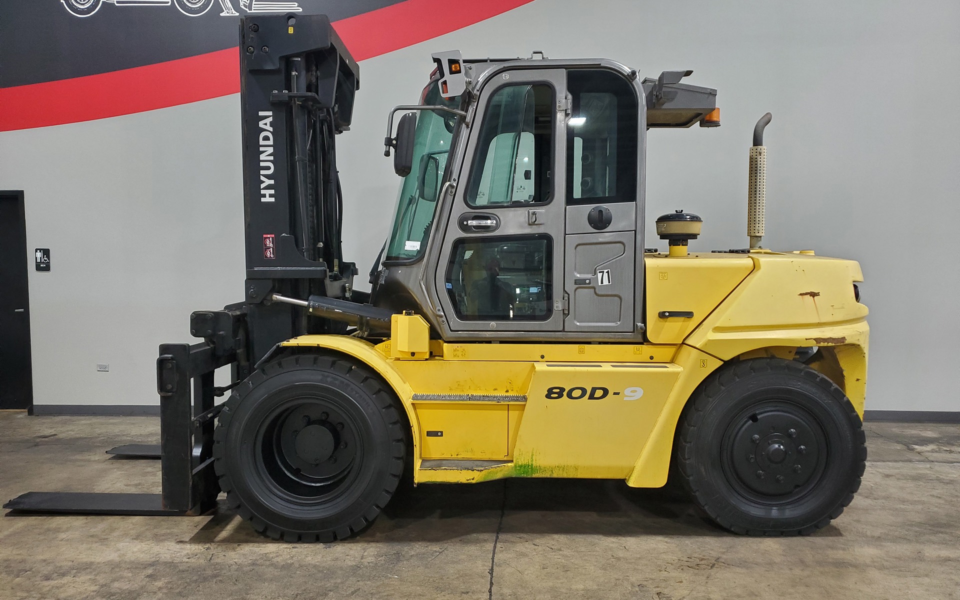 2016 HYUNDAI H80D-9 Stock # 7938 for sale near Cary, IL | IL HYUNDAI Dealer