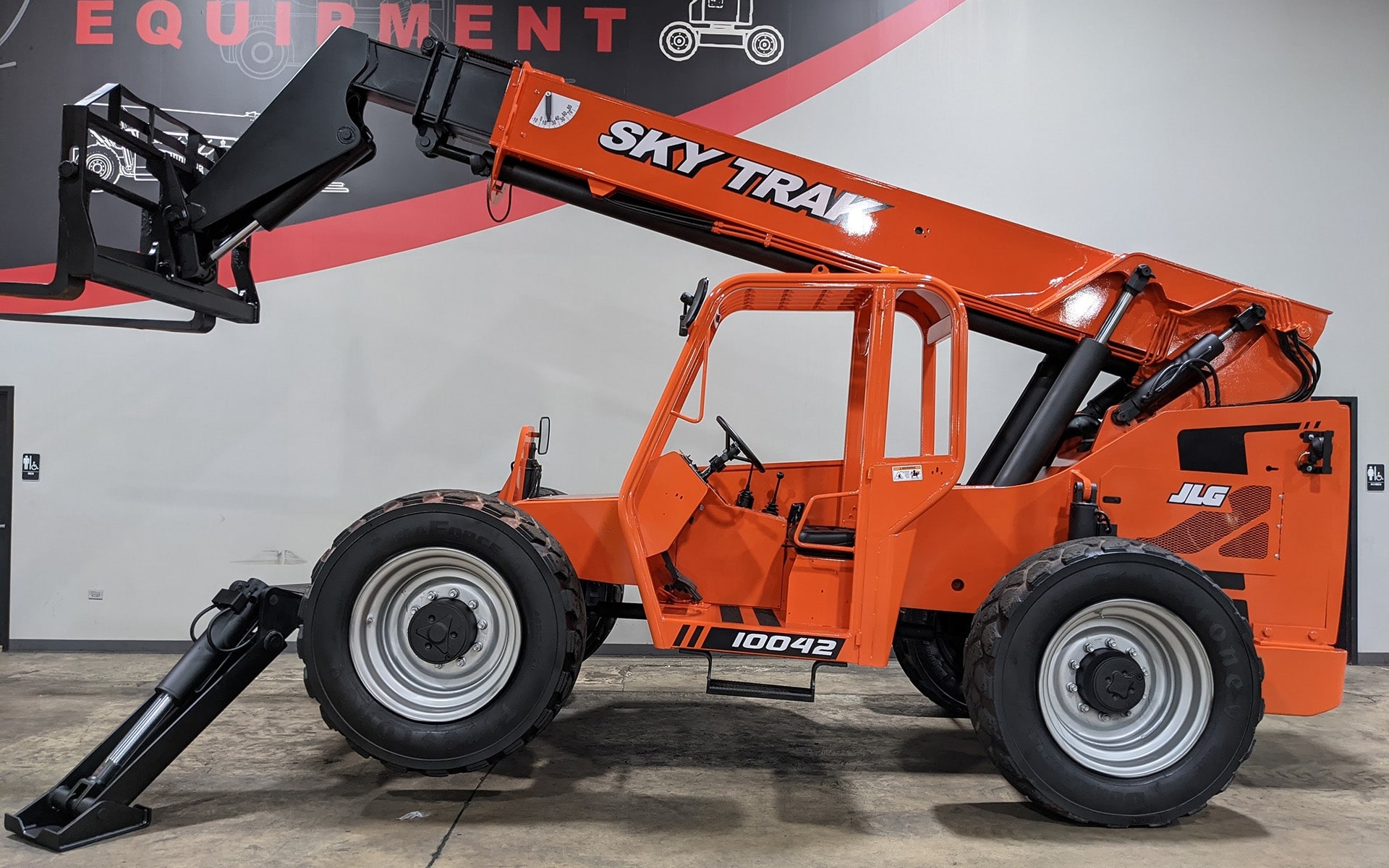 2015 SKYTRAK 10042 Stock # 8374 for sale near Cary, IL | IL SKYTRAK Dealer