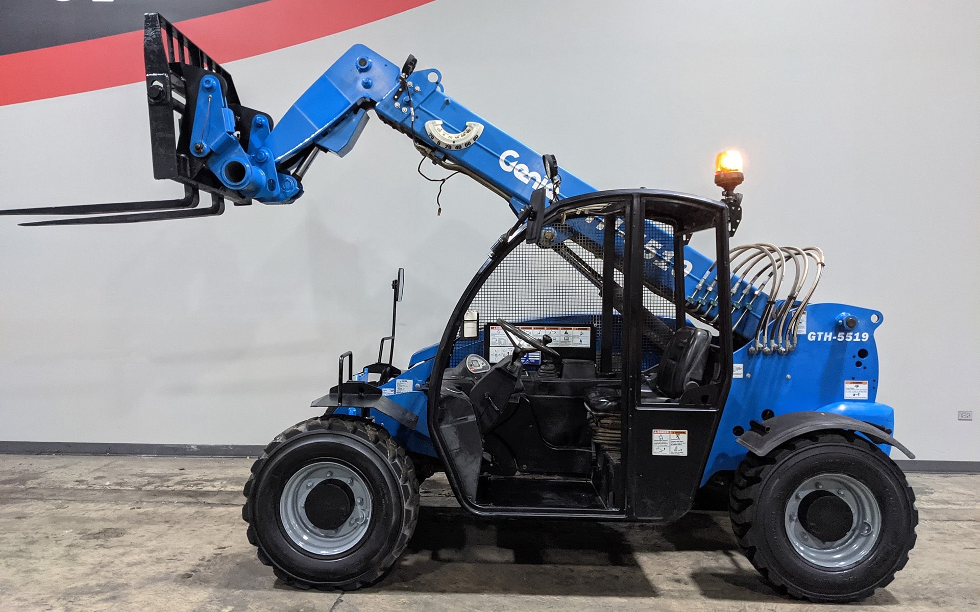 2017 GENIE GTH 5519 Stock # 8593 for sale near Cary, IL | IL GENIE Dealer