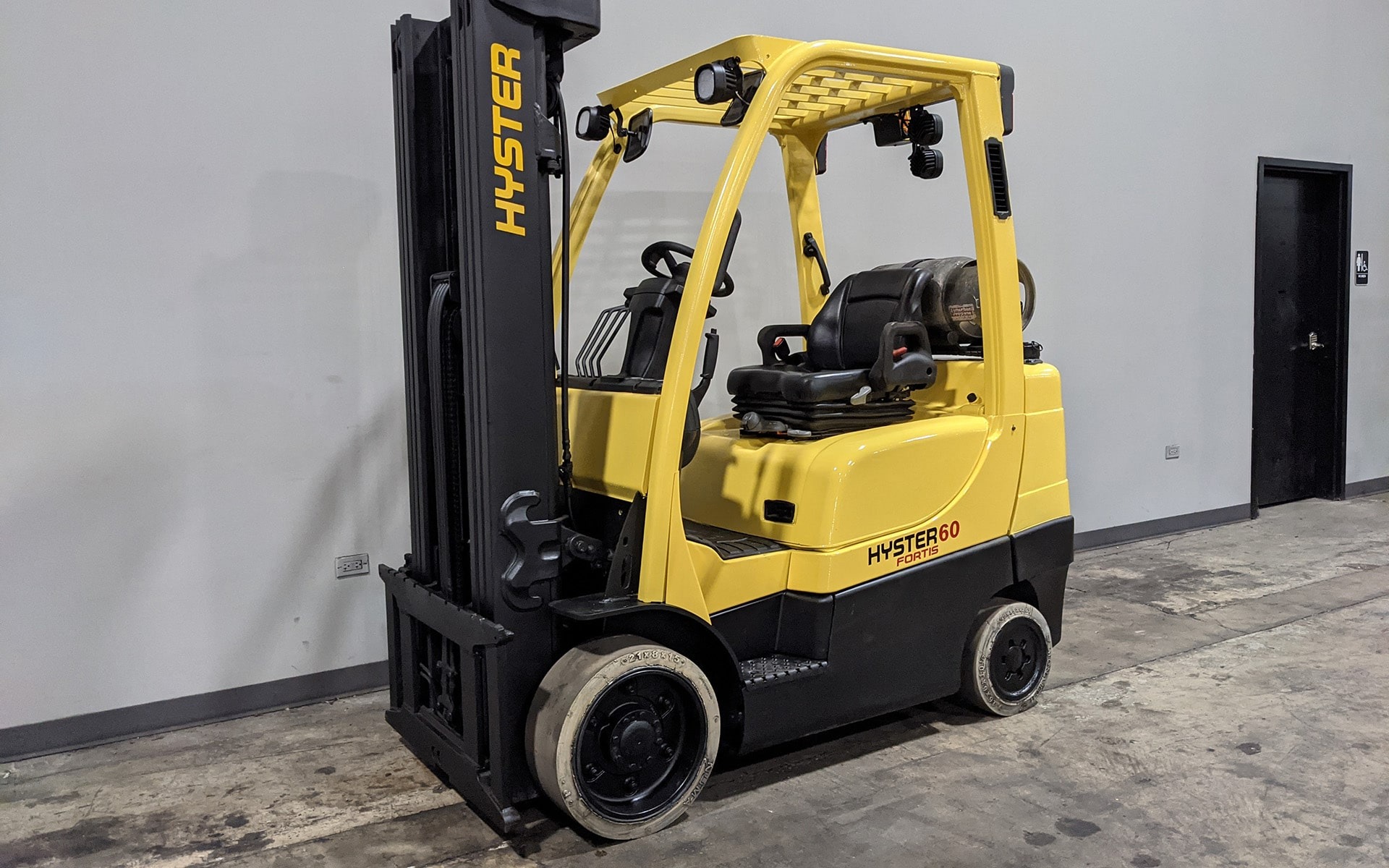 2016 HYSTER S60FT Stock # 8785 for sale near Cary, IL | IL HYSTER Dealer