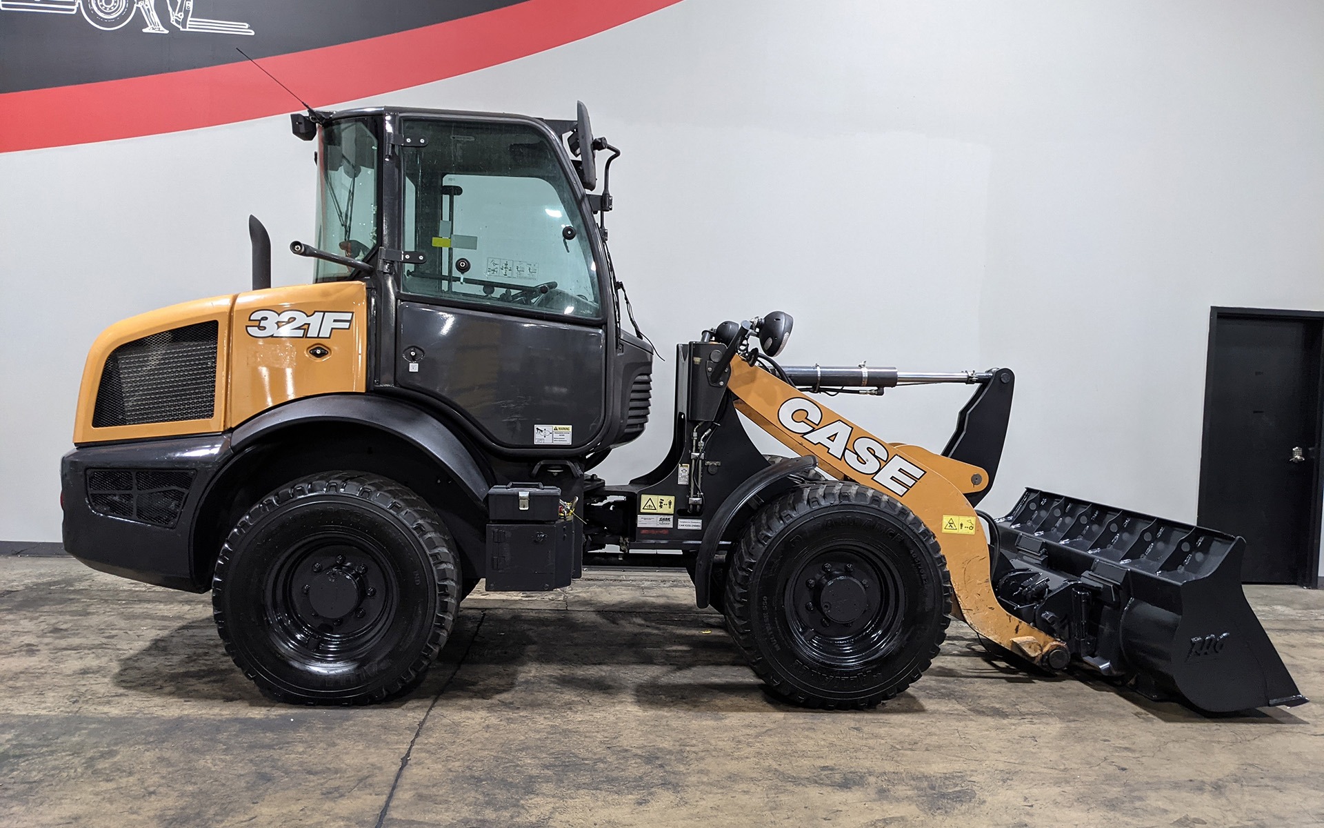 2016 CASE 321F Stock # 9229 for sale near Cary, IL | IL CASE Dealer